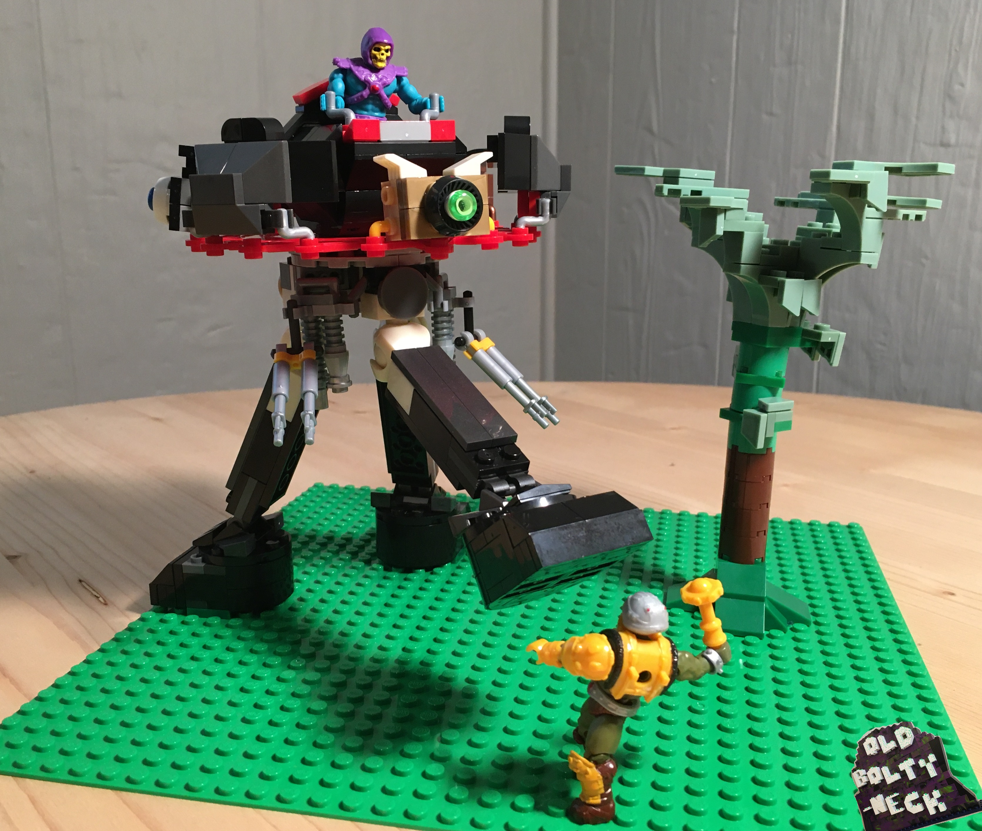 Tri-Pod – Old Bolty-Neck